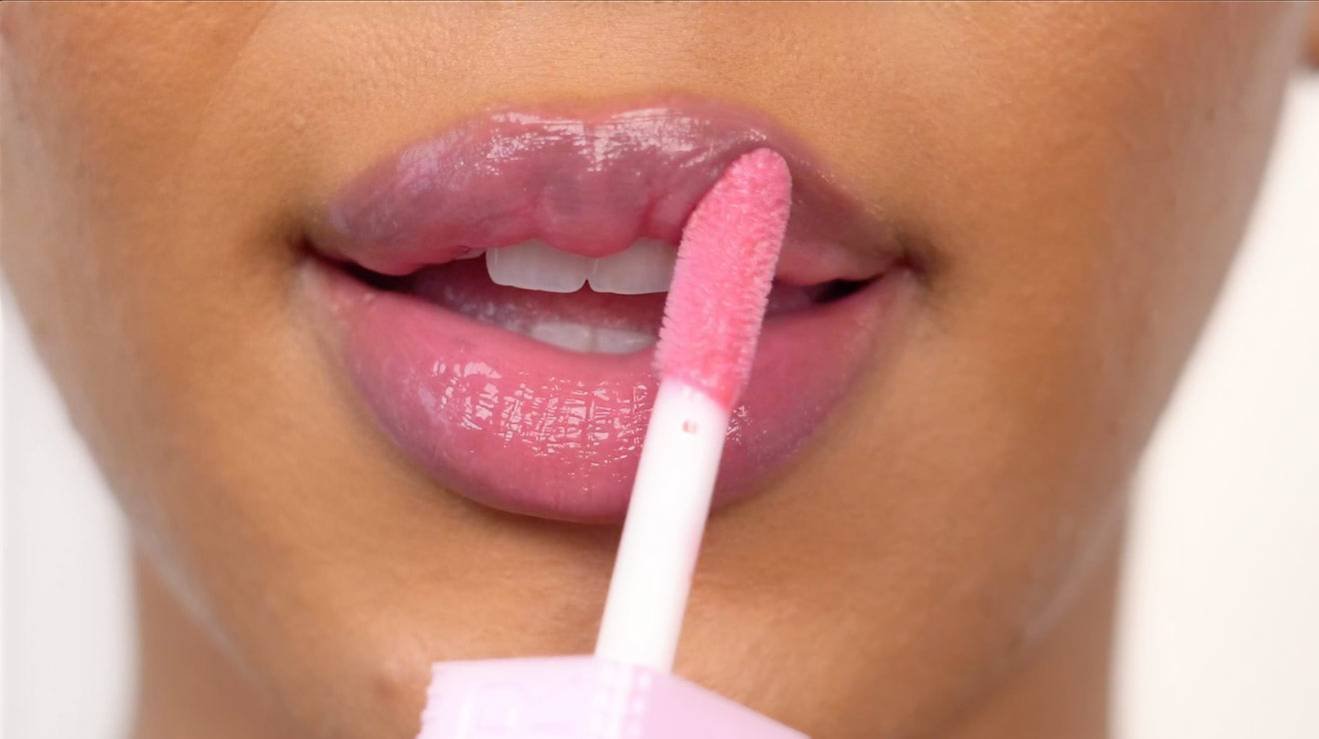 Lifter Plump Plumping Lip Gloss | Maybelline® Australia & NZ